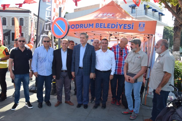 SÜPER ENDURO HEYECANI ASKER SELAMI İLE BAŞLADI - Bodrum Güncel Haber